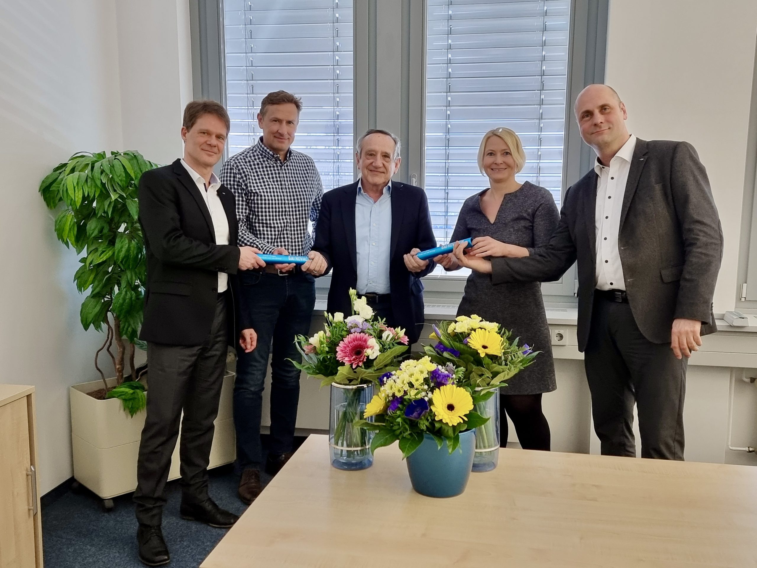 Wachstum im Firmenverbund der data experts » data experts gmbh